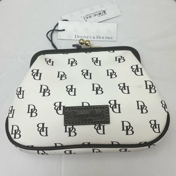 Dooney & Bourke | Bags | Nwt Dooney Bourke Large Change Purse | Poshmark